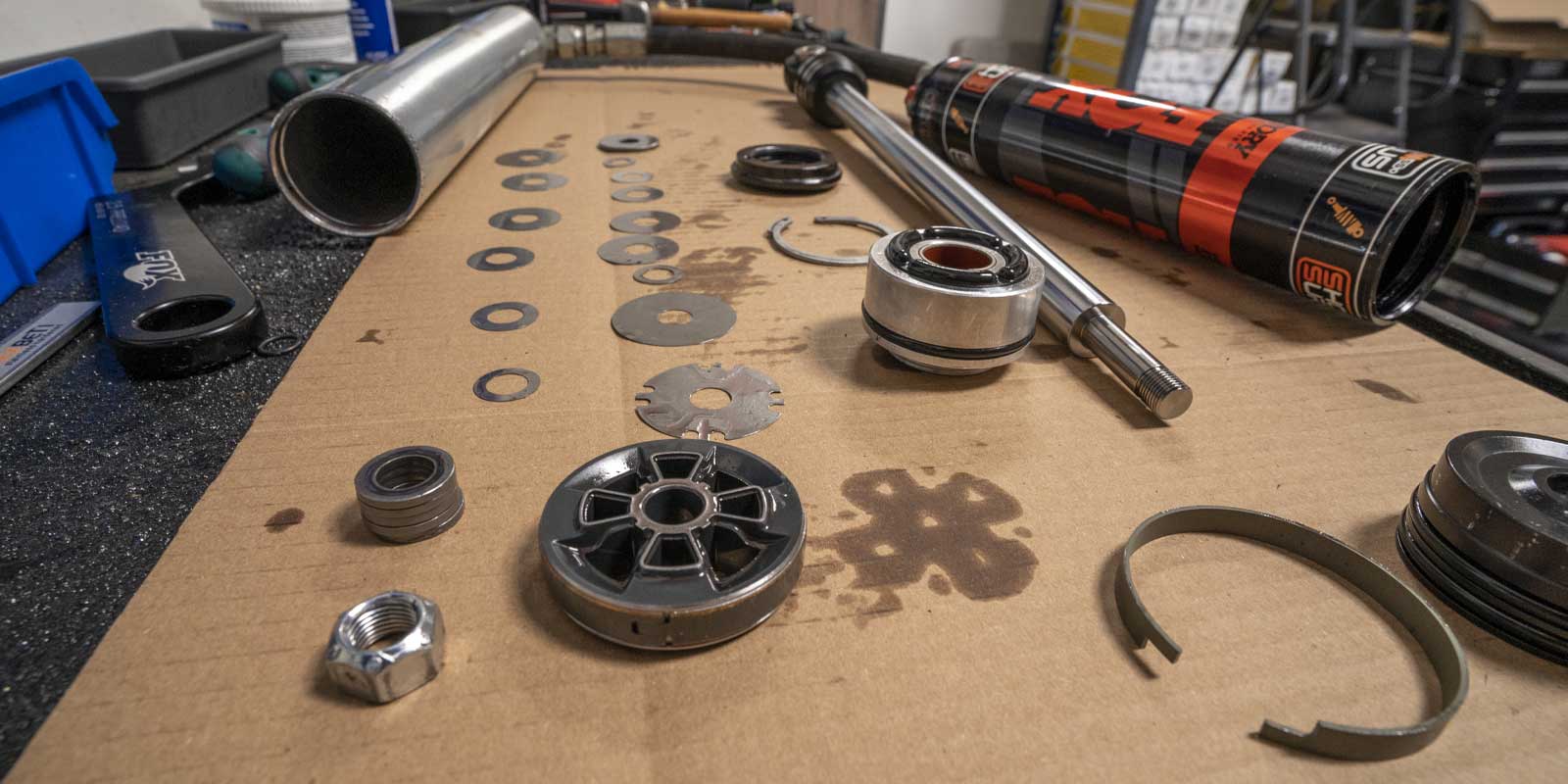 Shock Service - Fox 2.5 Factory Series