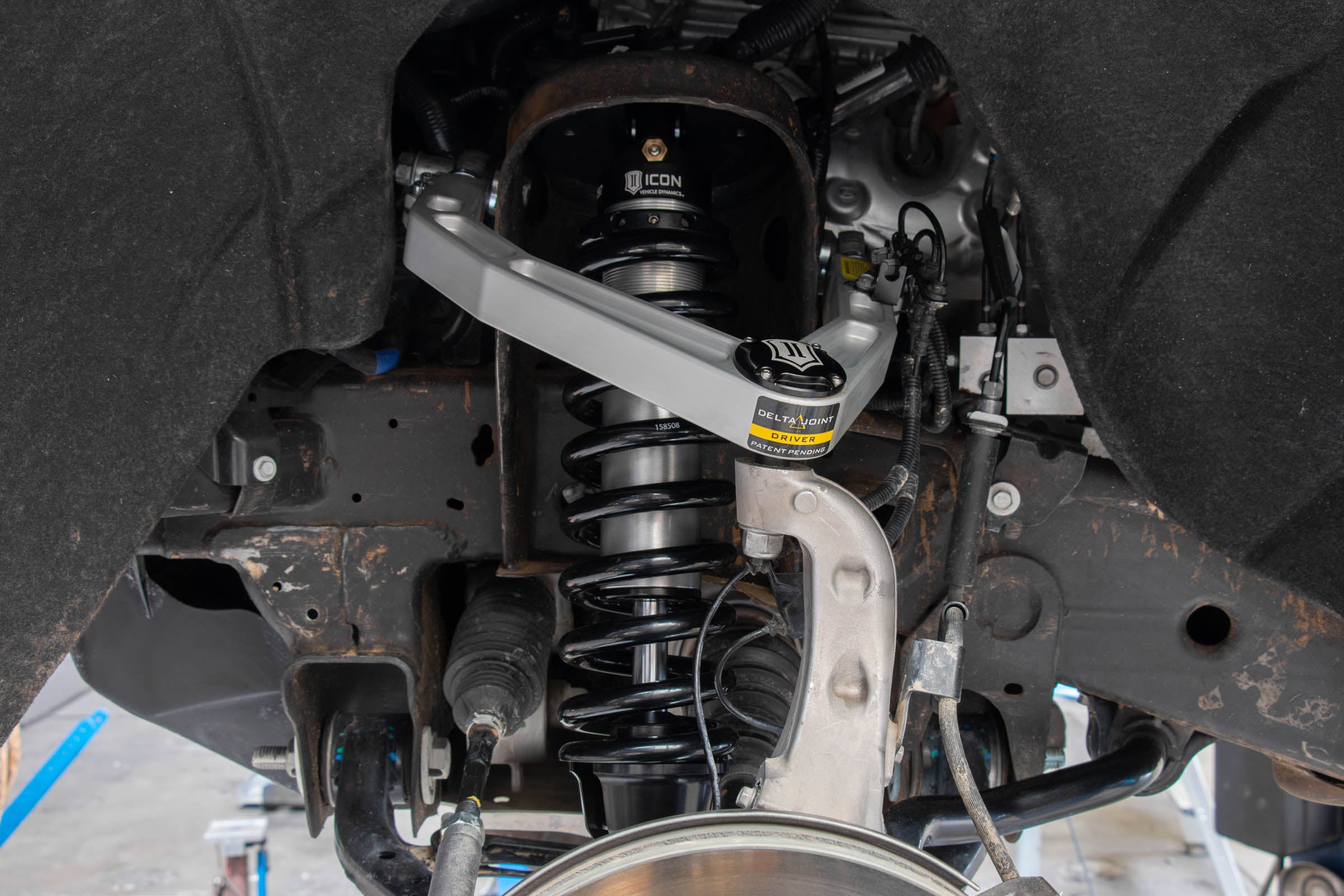Icon 71606 2.5 Coilover – 2019-2026 Chevrolet Silverado 1500